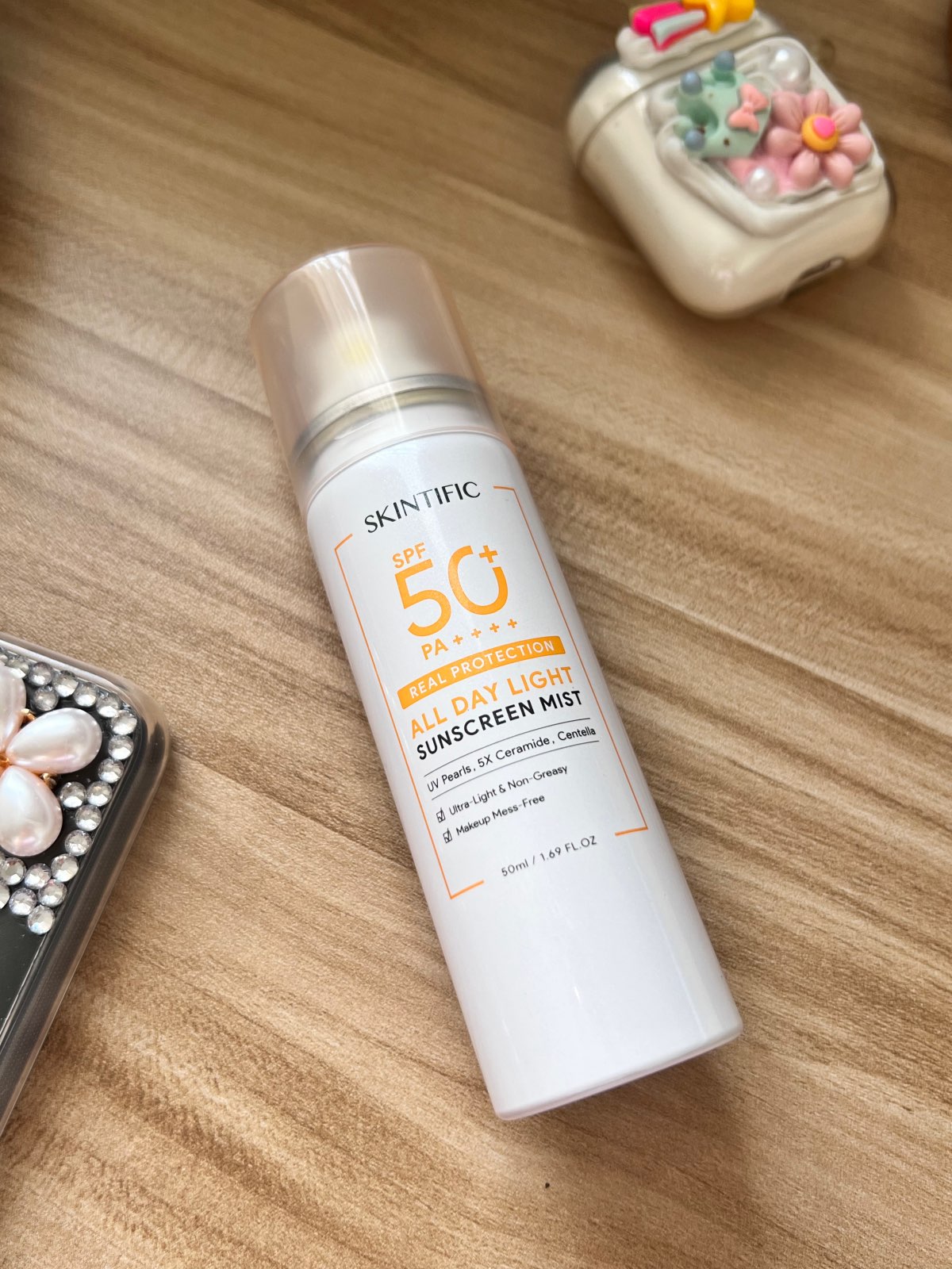 Reapplying sunscreen with Skintific • Everyday Ereen