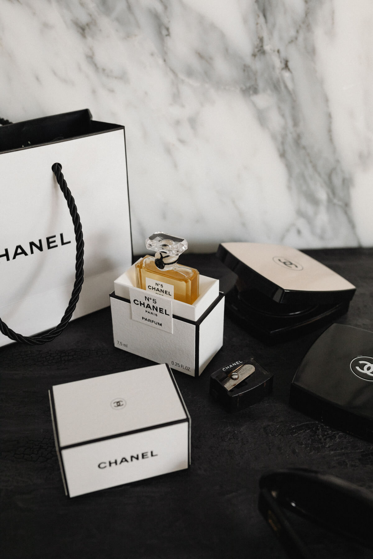 How I Overcome Excessive Consumerism • Everyday Ereen